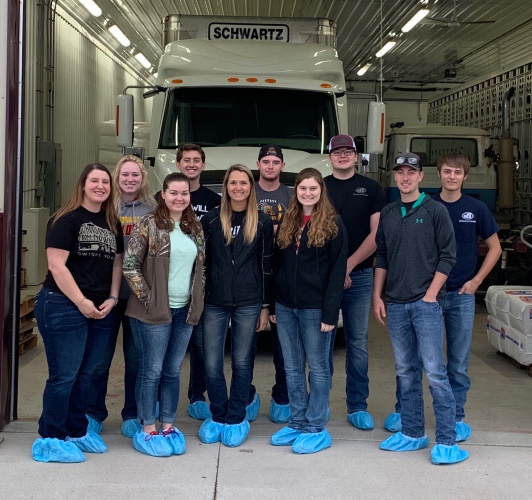 Internship Program – Minnesota Hog & Pork Producers | Schwartz Farms